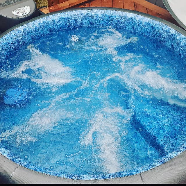Softub 300 - 6 Person Hot Tub - BayTub Softubs Canada – Sofspa 2000